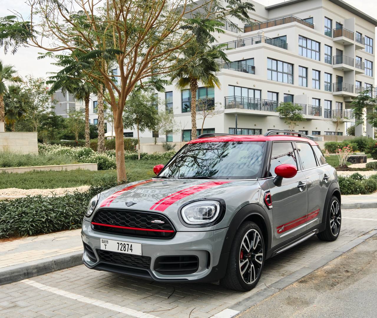 AX MOTORS Быстрая покупка MINI Countryman JCW в Дубае