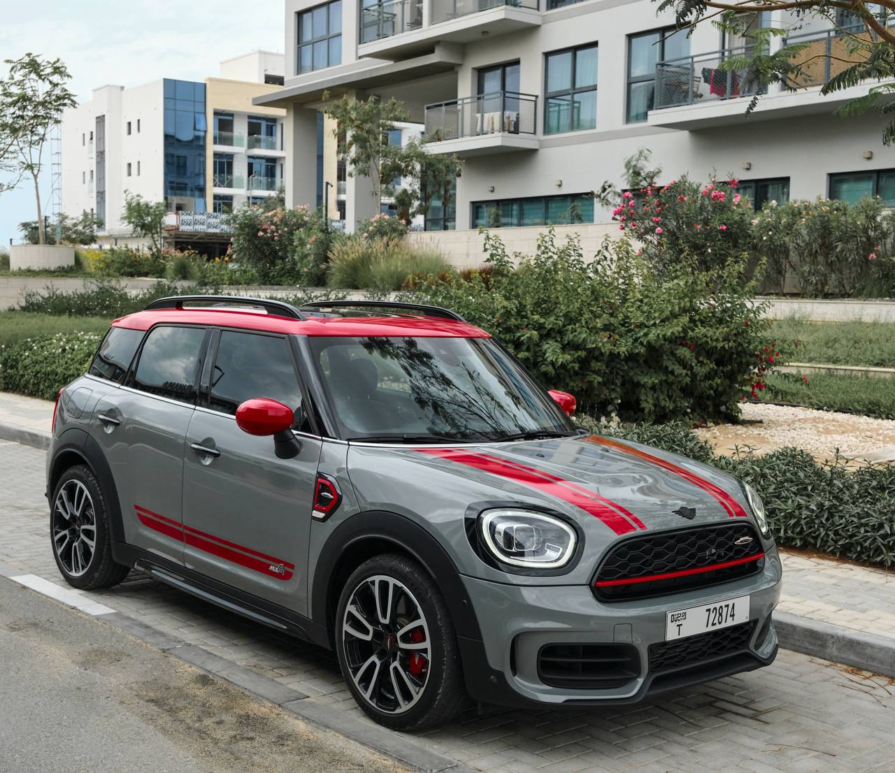 AX MOTORS Быстрая покупка MINI Countryman JCW в Дубае